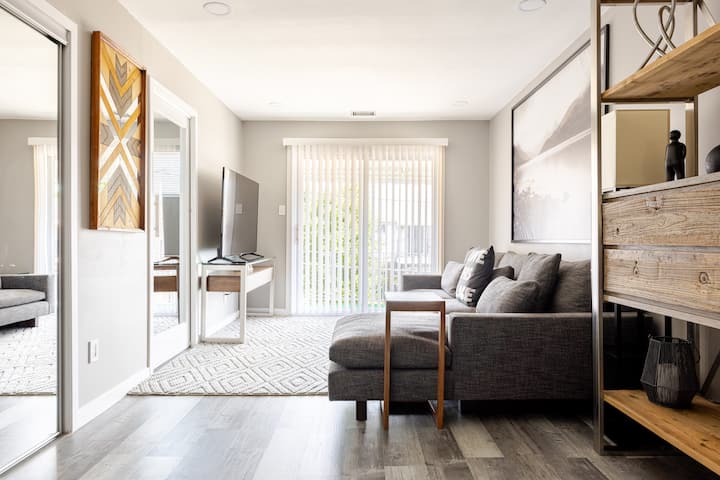 Huge 1br Skyline View Balcony - Jersey City, NJ