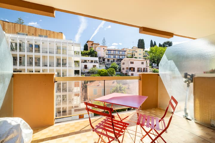 Joli Studio Avec Terrasse - Mentone