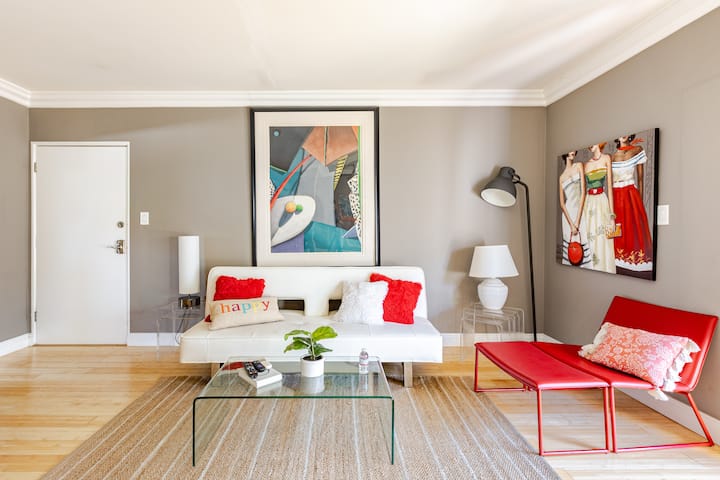 Colorful & Light-filled Stylish Retreat, Modern&chill, Comfy Beds, 91 Walk Score - West Hollywood, CA