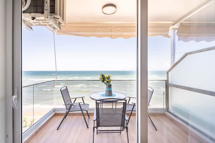 Seaside Paradise Perea Apartment - 希臘