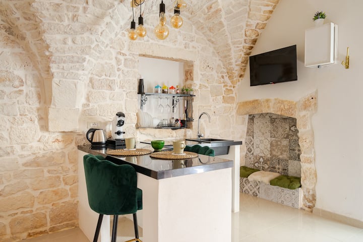 Suite Amico-
Puglia
Ceglie Messapica
13km Ostuni - Ceglie Messapica