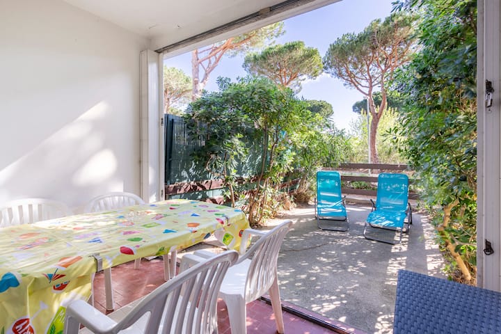 Studio Cabine Avec Terrasse Et Jardinet - Parking - La Grande-Motte