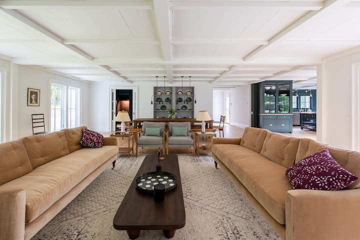 Luxury Woodland Estate - Litchfield, CT