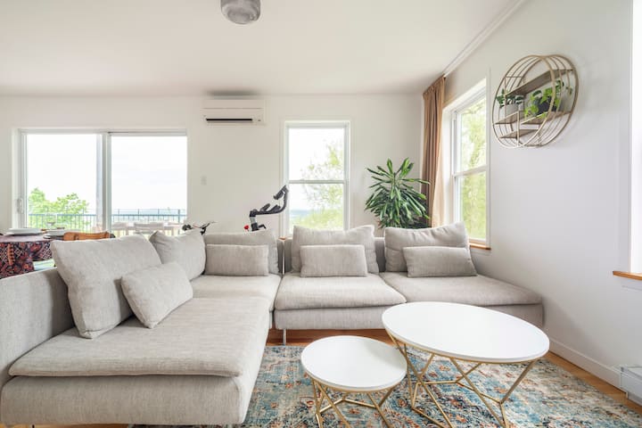 Appartement Rénové Avec Vue Sur Les Laurentides - Quebec City