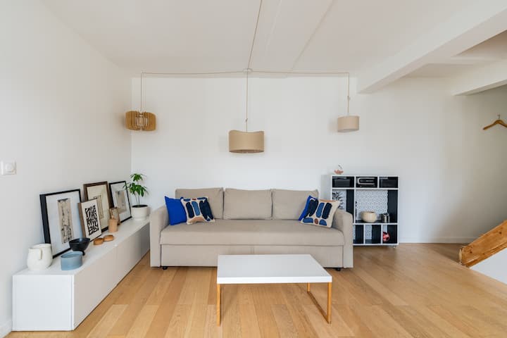 Duplex 2 Chambres Avec Terrasse Ensoleillée - Paris 7e Arrondissement