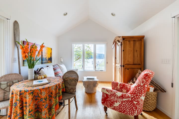 Lakeside Living - Bellingham, WA