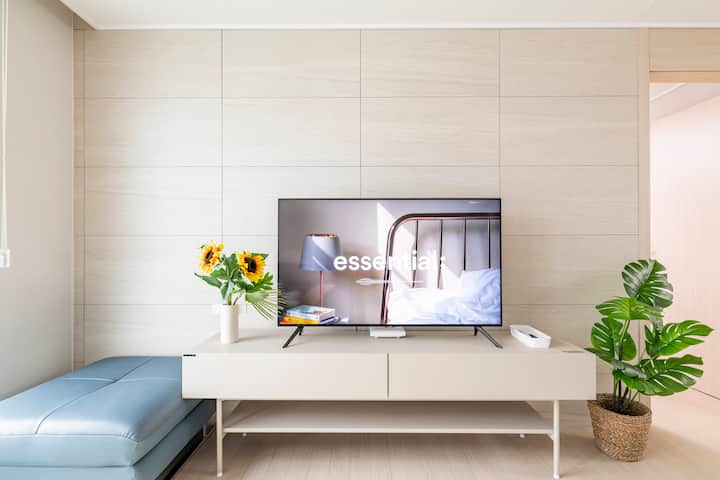 #Sunny House #오션뷰 #메인해변 도보1분 #광안역 도보10분 #최고의 위치! - Busan