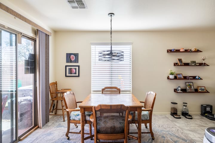 Cozy, Clean, And Inviting Oasis 2 - Buckeye, AZ