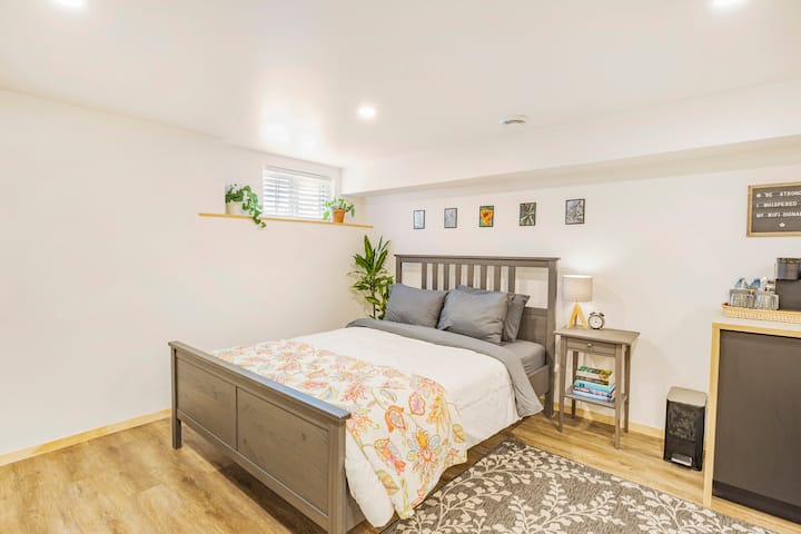 Lovely, Private Studio Minutes From Up/subway - Toronto