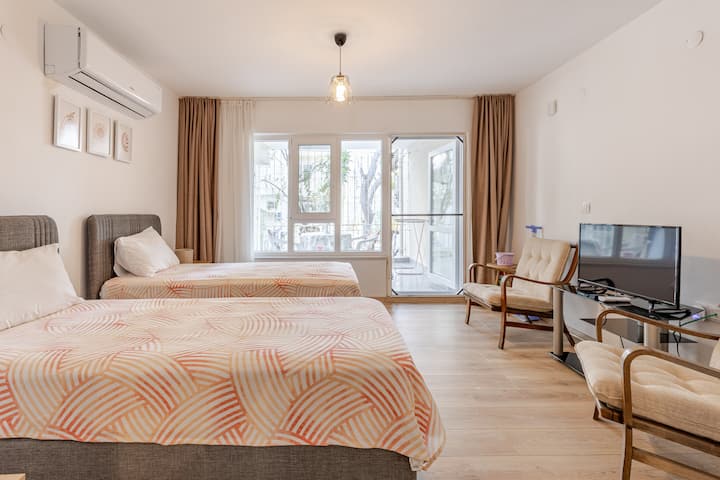 Bahçe Katı(ücretsiz  öZel  Plaja 5 Dk Yürüme De) - Lara Beach