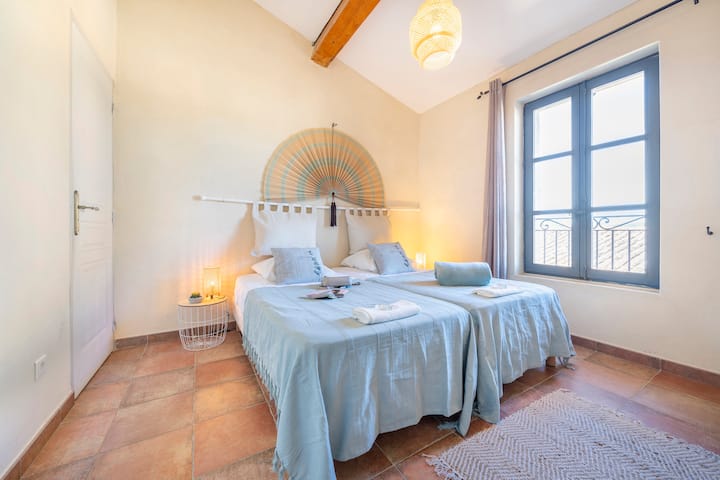 Maison Cosy Lodge 2, 4p, Clim, Wi-fi, Cour, Garage - Remoulins