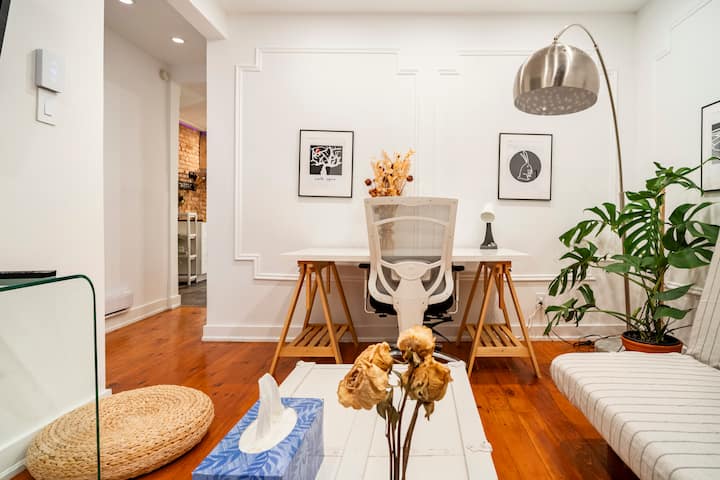 Historic Griffintown Apartment - 寶樂沙
