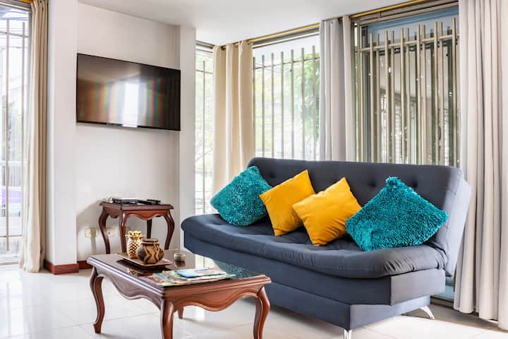 Hermoso Apartamento En Laureles - Medellín
