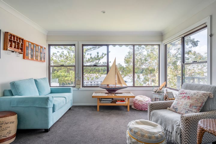 Waterside Apartment At Putney, N.s.w. - Sydney