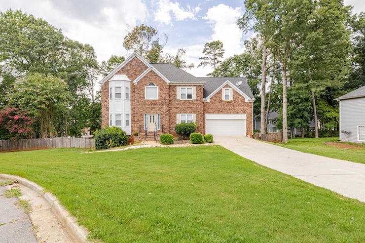 Cozy 2 Bedroom Private Apartment- Suwanee, I-85 - Suwanee, GA