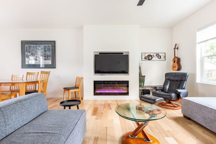 Spacious, Chefs Kitchen, Pet Friendly, Fenced Yard - Boise, ID