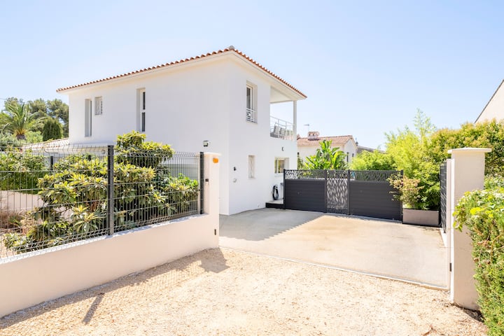 Villa Récente Proche Mer Classée 4* - Bandol