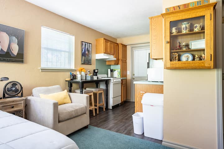 Cozy Studio Apartment - Oklahoma City, OK