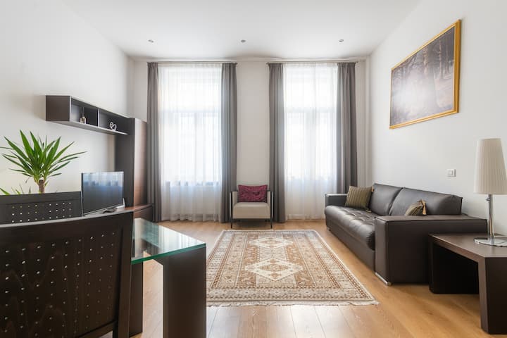 Riverside Palace Deluxe Apartment - Prague