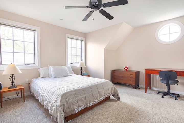1br Suite In The Heart Of Things - Silver Spring, MD