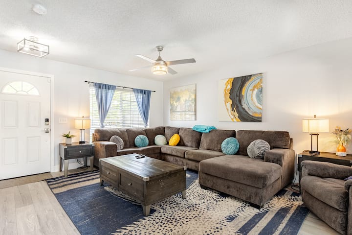 Ashmarys Place - Orlando International Airport (MCO)