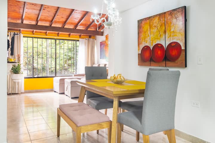 Apartamento En Avenida El Poblado Estación Metro - Itagüí