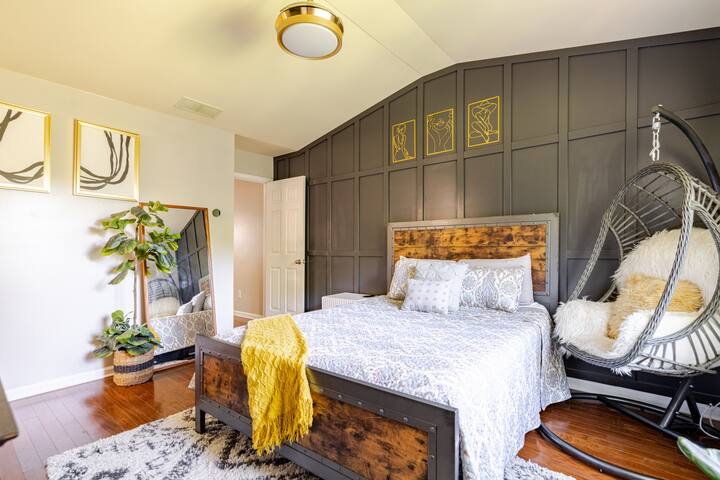Stunning Townhome Is Atlanta! Sleeps 8. Huge Tv! - Atlanta, GA