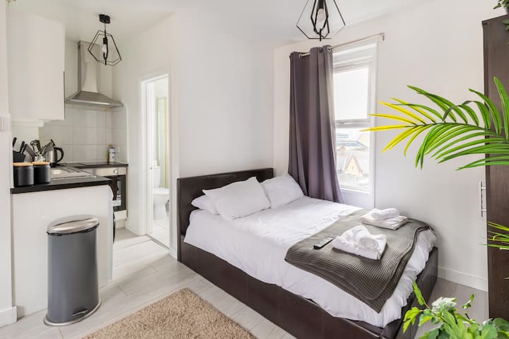 Studio Flat Near Brick Lane - Lontoo