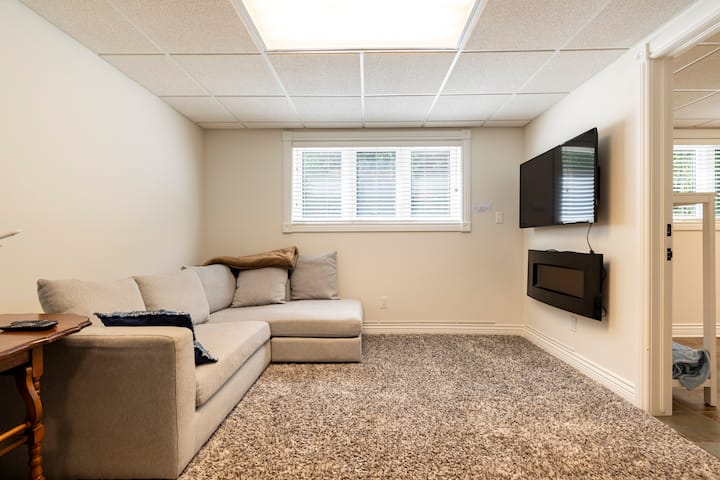 Tranquil And Cozy Homestay Haven - London, Ontario