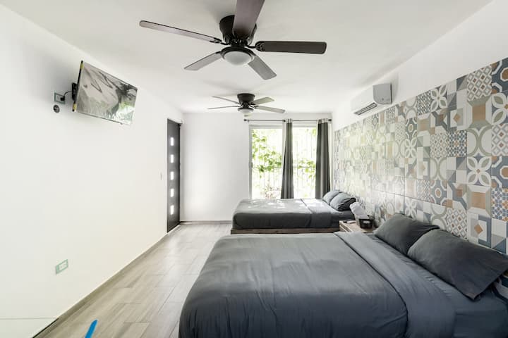 Escape To Cancun: Central And Comfortable Suite - Cancún