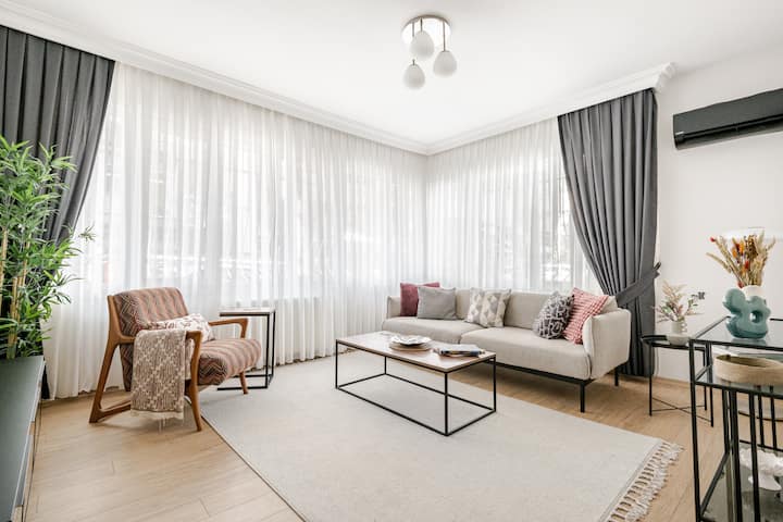 Cozy Oasis In Moda–steps To Seafront & Local Life - Estambul