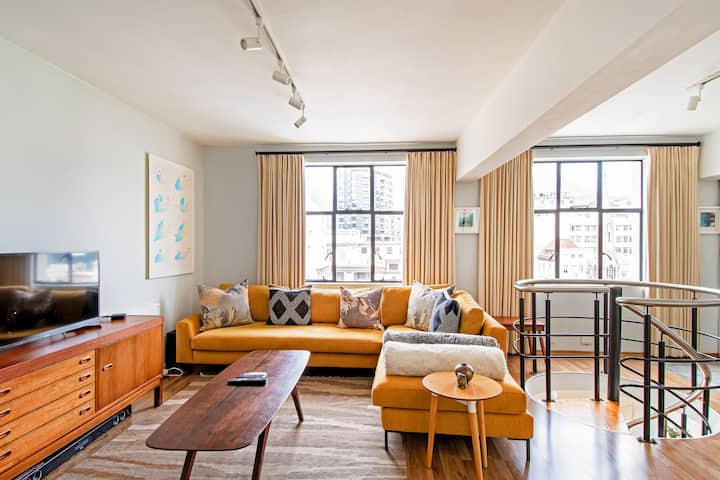 Midcentury Inspired Cape Town Cbd Penthouse - ケープタウン