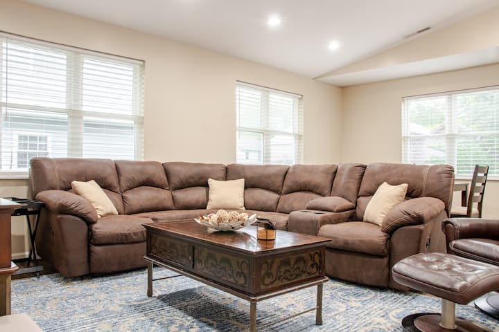 Cozy, 3 Bed & 3.5 Bath - Walk To Uptown & Miami U! - Camden, OH