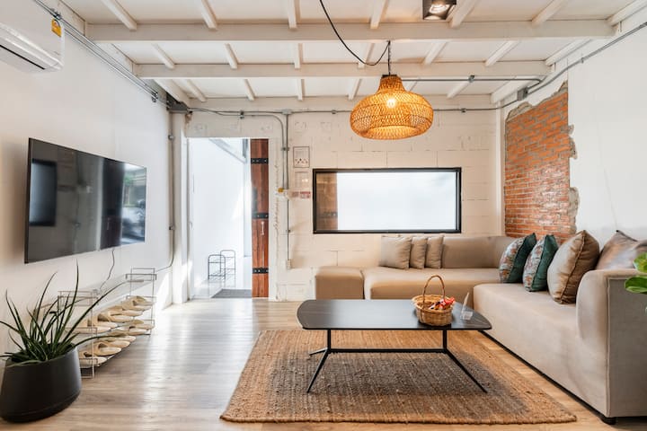 3br House In Thapae/nightbazaar - Chiang Mai