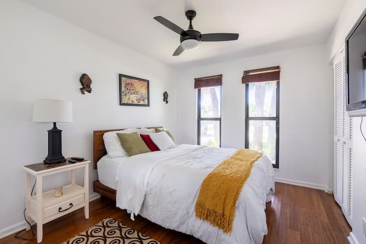 South Fl. Pool Home Near Beach - Delray Beach, FL