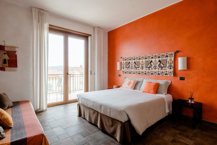 Passion Room Warmth & Color Of The Dawn Of Tortolì - Tortolì