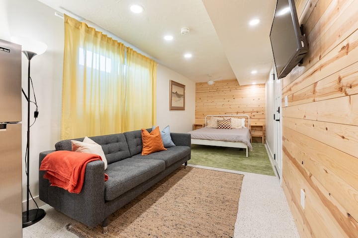 Eclectic Studio Apartment - Orem, UT