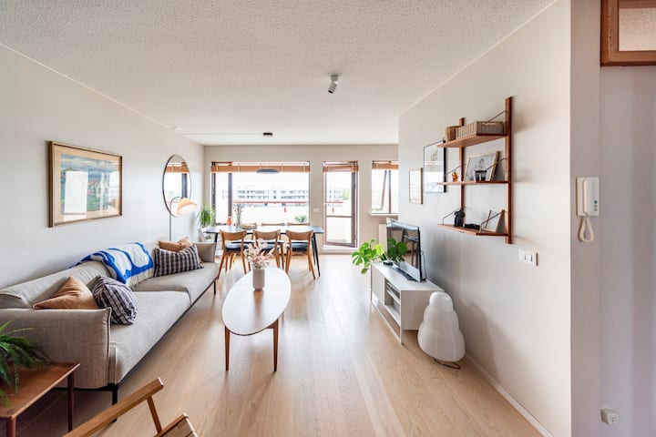 Bright Apartment With Ocean View & Near Downtown - Reikiavik