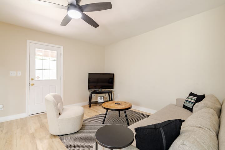 Minimalist Home In Walk-friendly Smyrna - Atlanta, GA