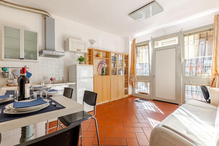 Private Entry Flat - Flex Check-in/out, Tramvia T2 - Sesto Fiorentino