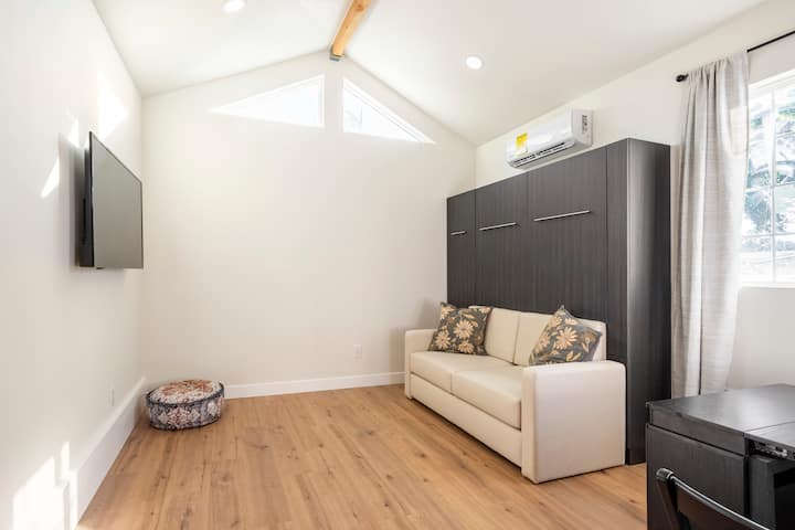 Guest House In Downey! - Cerritos, CA