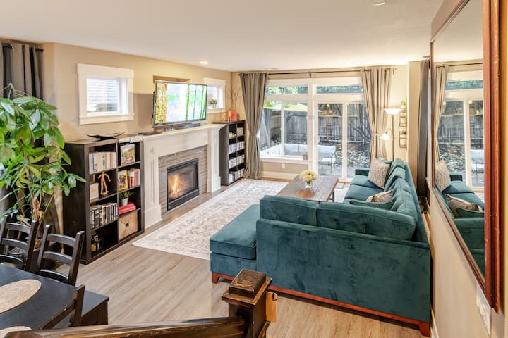 Modern, New Home In Hot Spot. Close 2 Everything! - Portland