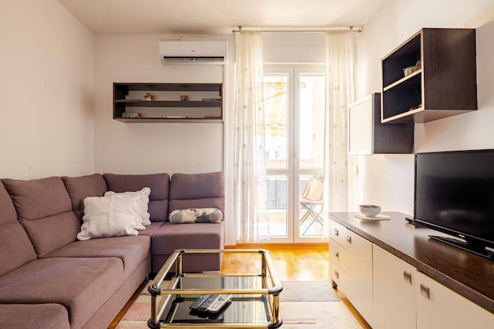 Cozy Apartment Near Beach & Hotel - Solin