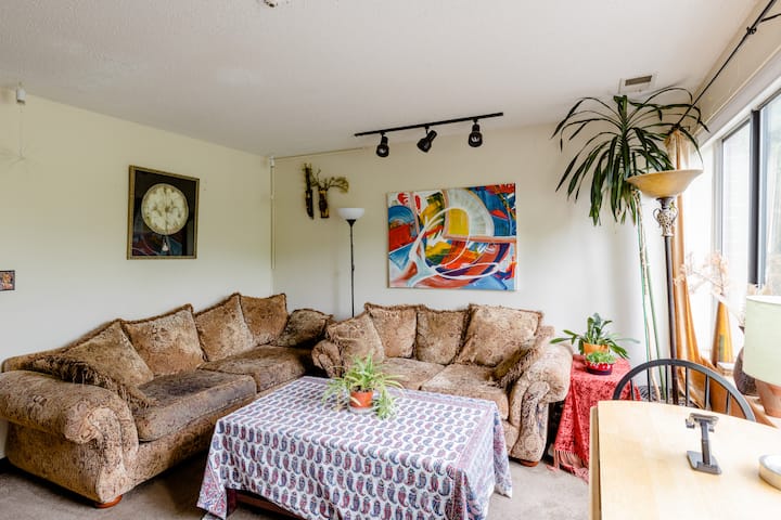 Bedroom Near Longwood Hospitals W/private Balcony - Boston, MA