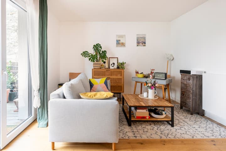 Grand Studio Moderne Avec Terrasse - Pantin
