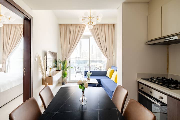 Luxury Apartment In Downtown-burj Khalifa View ! - Dubai Airport (DXB)