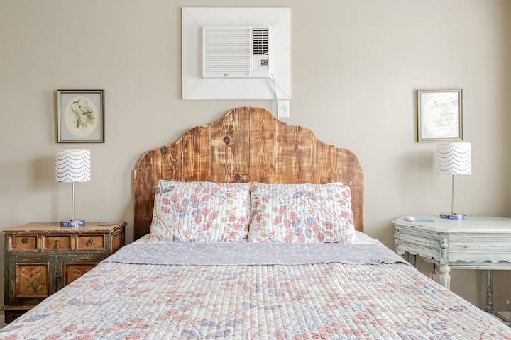 Pet-friendly Cottage Close To Downtown Seguin - Seguin