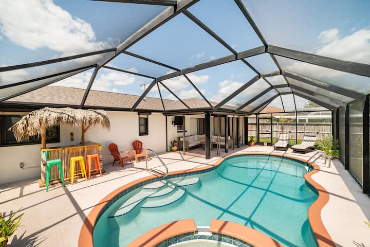 Tiki Cape Coral House! - Cape Coral, FL