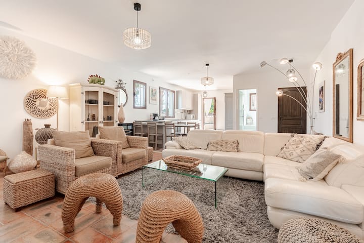 Le Charme Provençal Niçois Avec Jacuzzi Chauffé - Nice