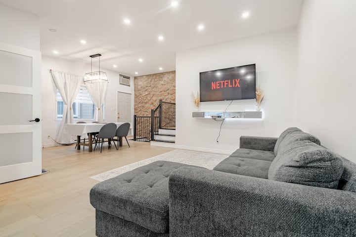 Cozy Vacation House - Dorval